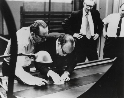 Company - Spadone: Tire Machinery, Guillotines, Trucks